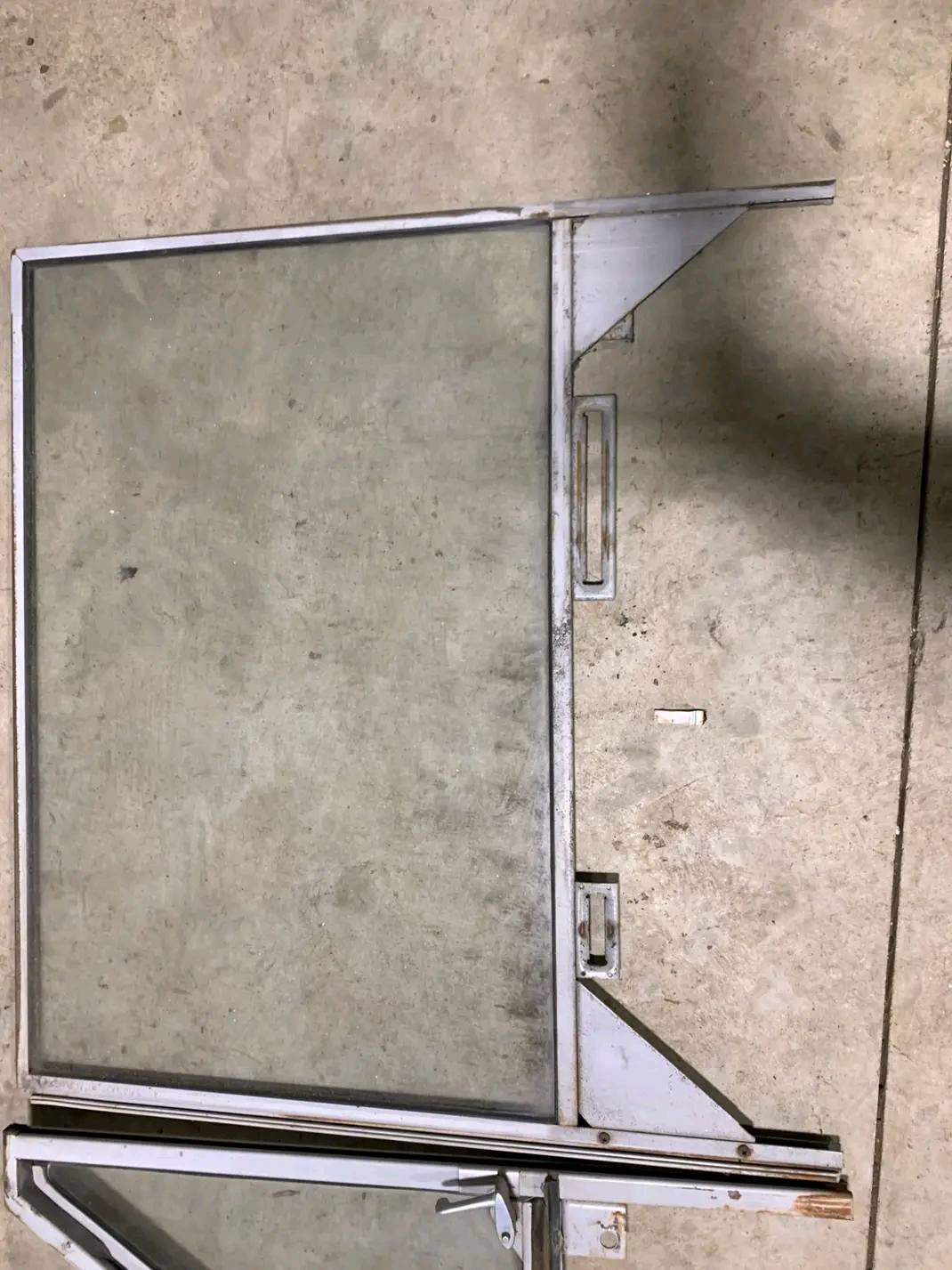 Replacing Door Window glass on a 1976 IH Scout II | IH PARTS AMERICA